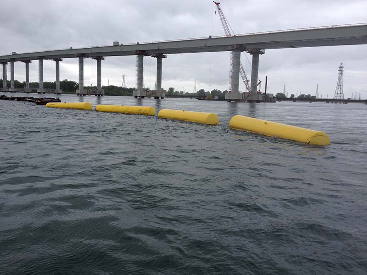 Ice Control Booms at Beauharnois Canal | Geniglace