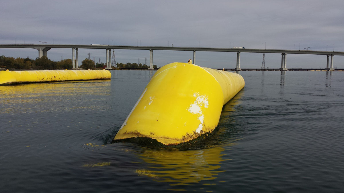 Ice Control Booms at Beauharnois Canal | Geniglace