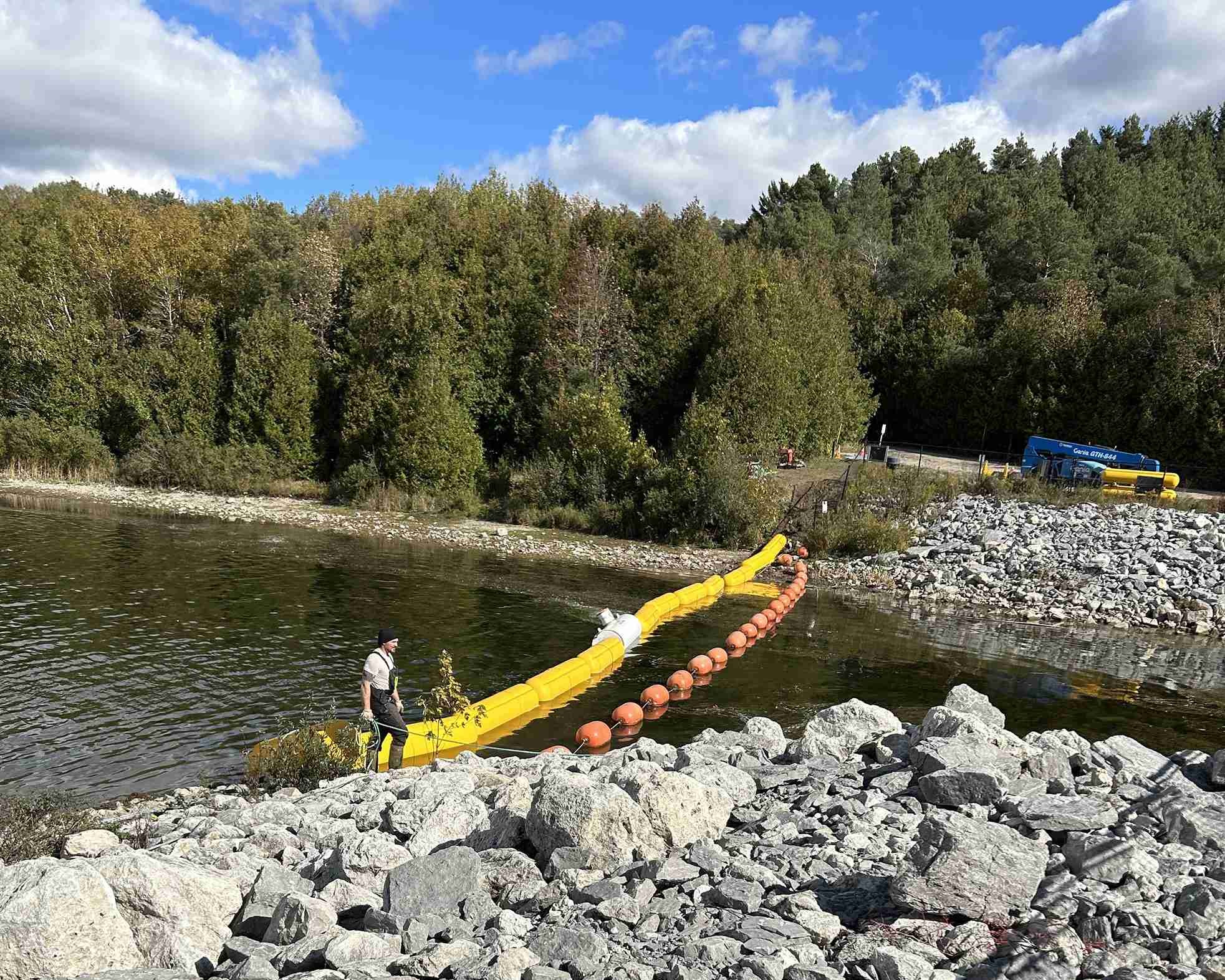 Debris Boom at Island Lake Dam | Geniglace