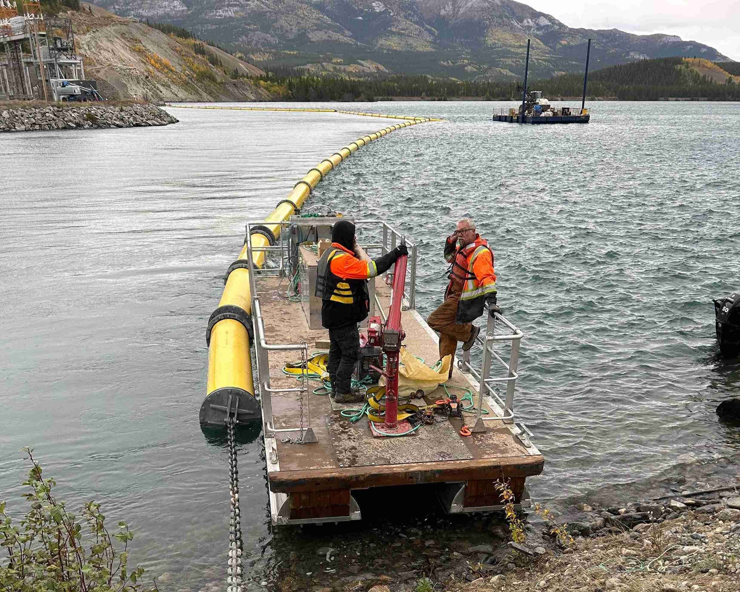 Safety Boom in Schwatka Lake | Geniglace